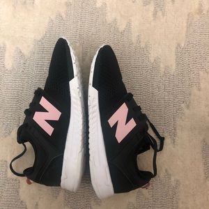 New Balance | Shoes | Nwot New Balance Black Sneaker 75 | Poshmark